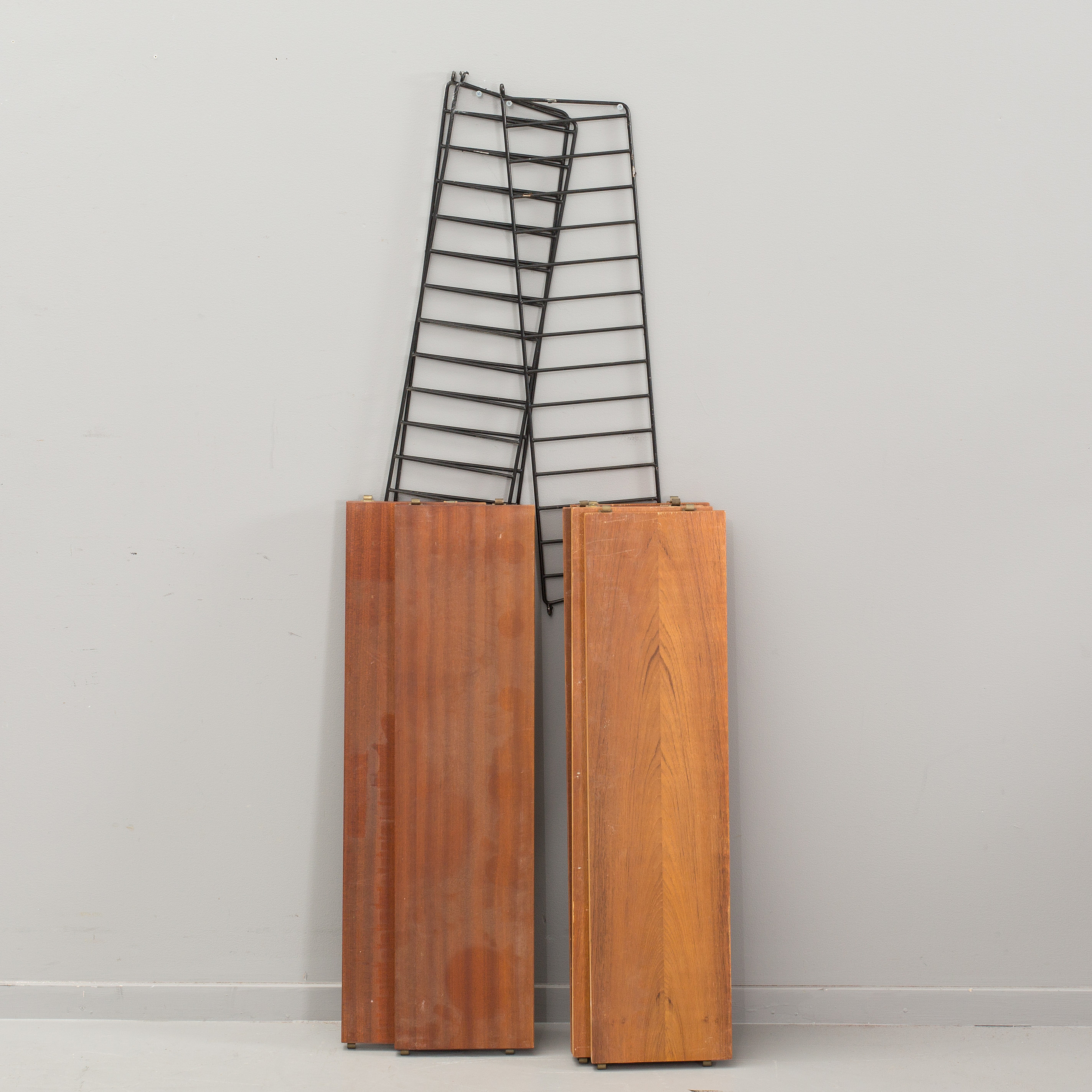 STRINGHYLLA By Nisse Strinning for String Design AB. 1950/60's. - Bukowskis