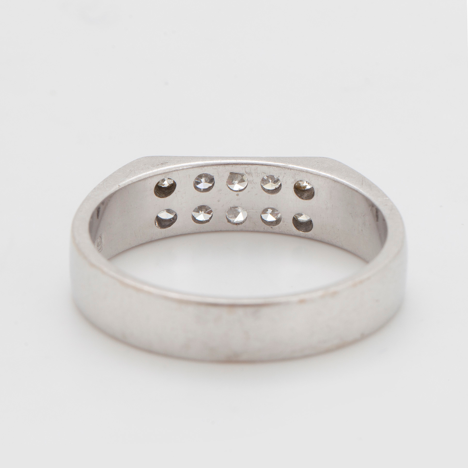 RING, with eight-cut diamonds. - Bukowskis