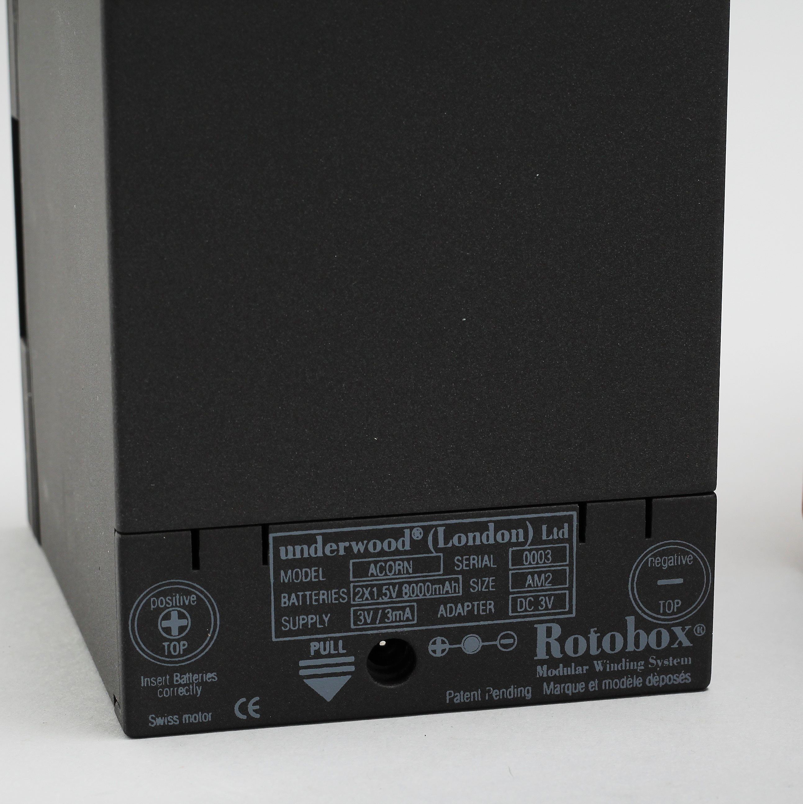 UNDERWOOD, London, "UN/902-TAN E", watch winder, 2012. - Bukowskis