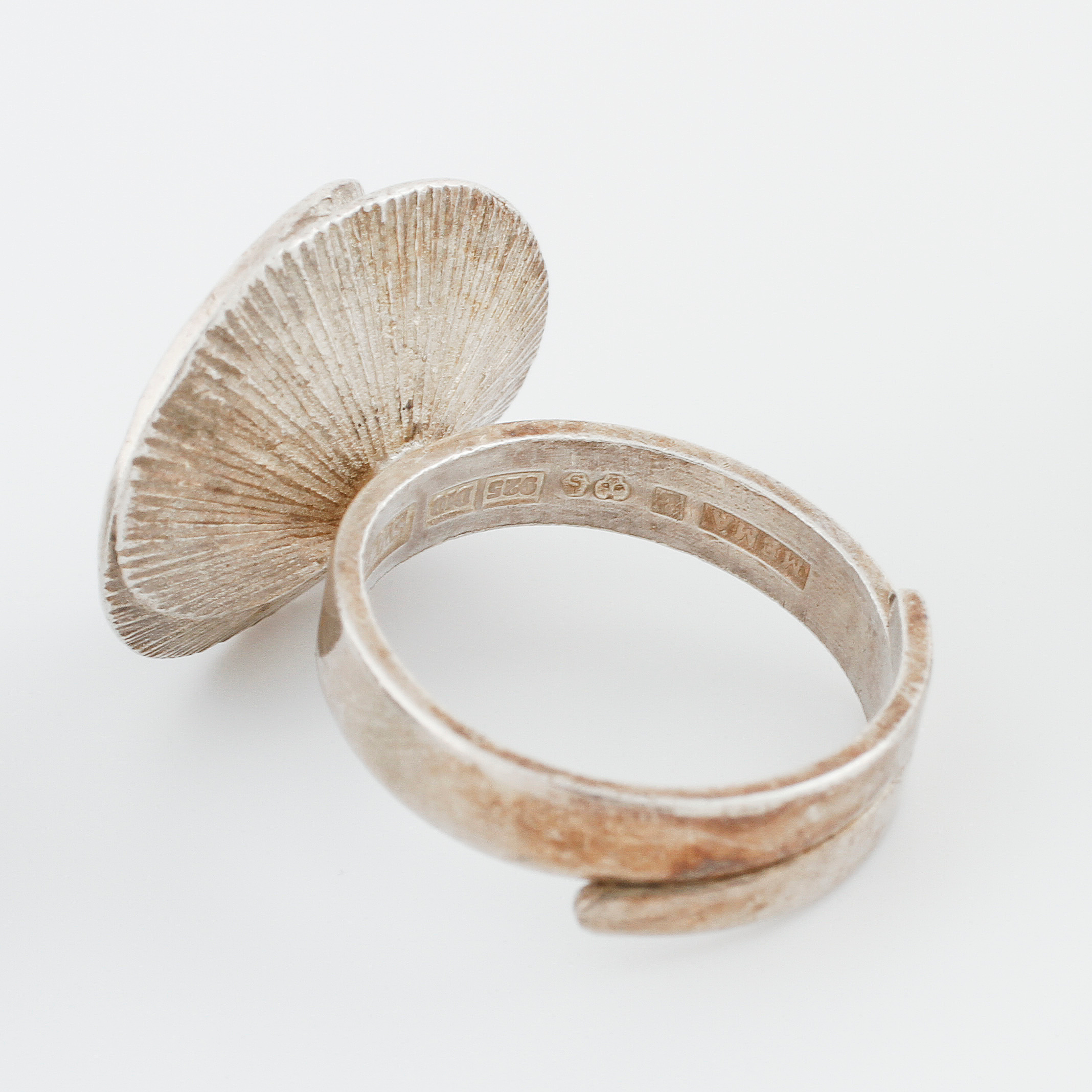 THERESIA HVORSLEV, Mema, Lidköping, 70's, tre rings and a pendant ...