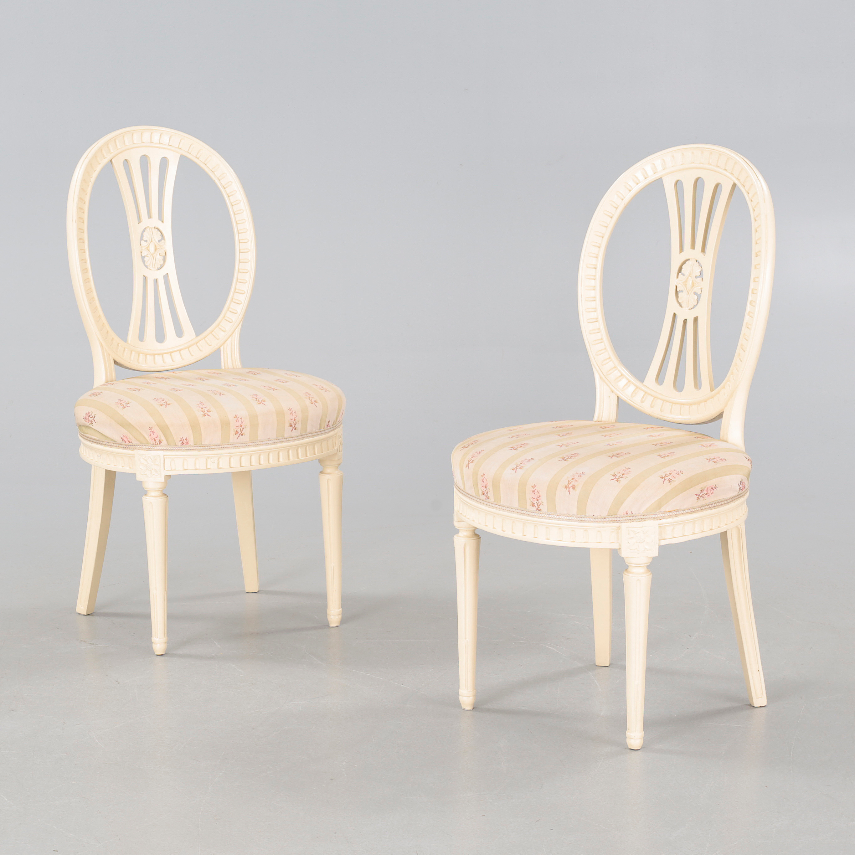 STOLAR, ett par, gustavianska, signerade OES, Olof Eriksson, Strekered ...