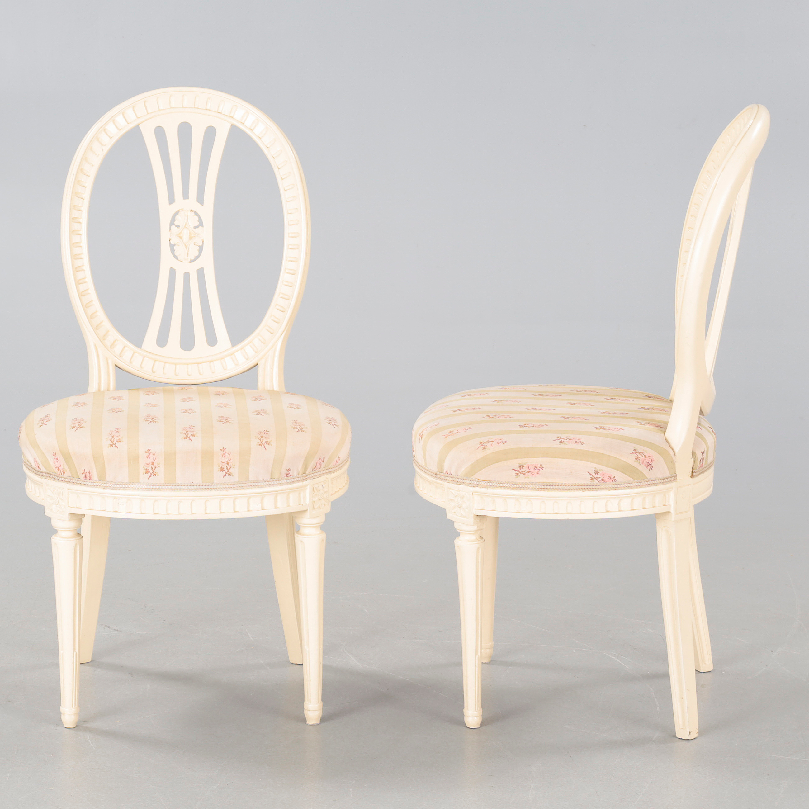 STOLAR, ett par, gustavianska, signerade OES, Olof Eriksson, Strekered ...