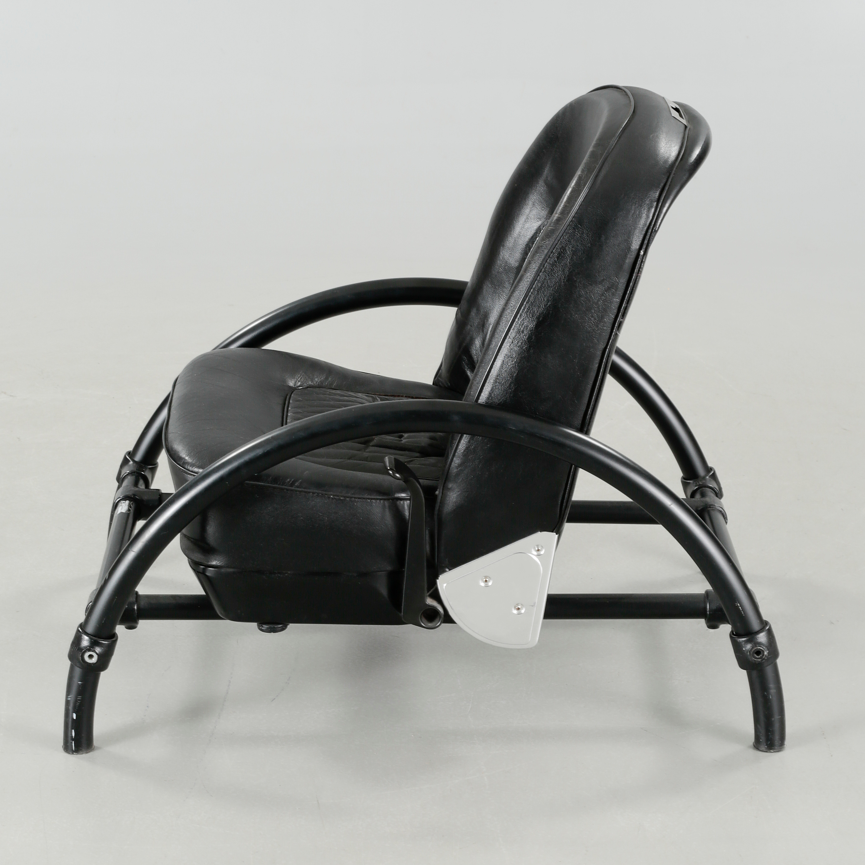"Rover chair" by Ron Arad, One Off Ltd, London, 1980s. - Bukowskis